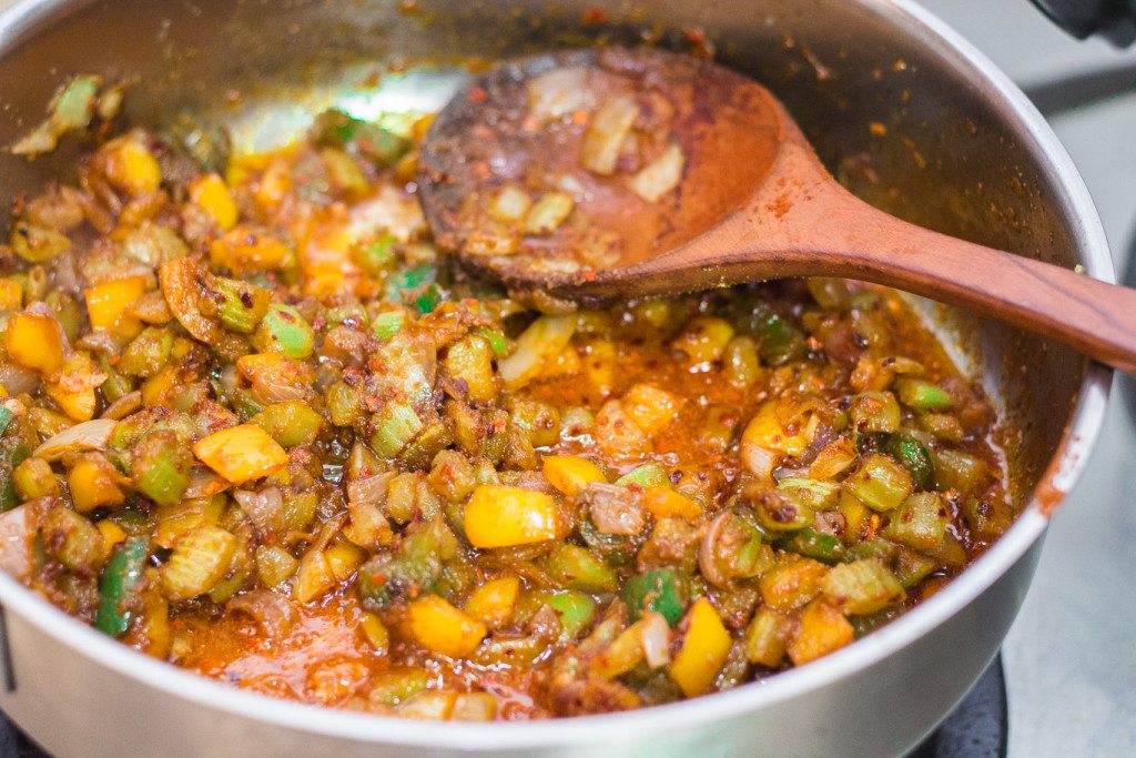 Delicious Con Chili - Maya Kitchenette