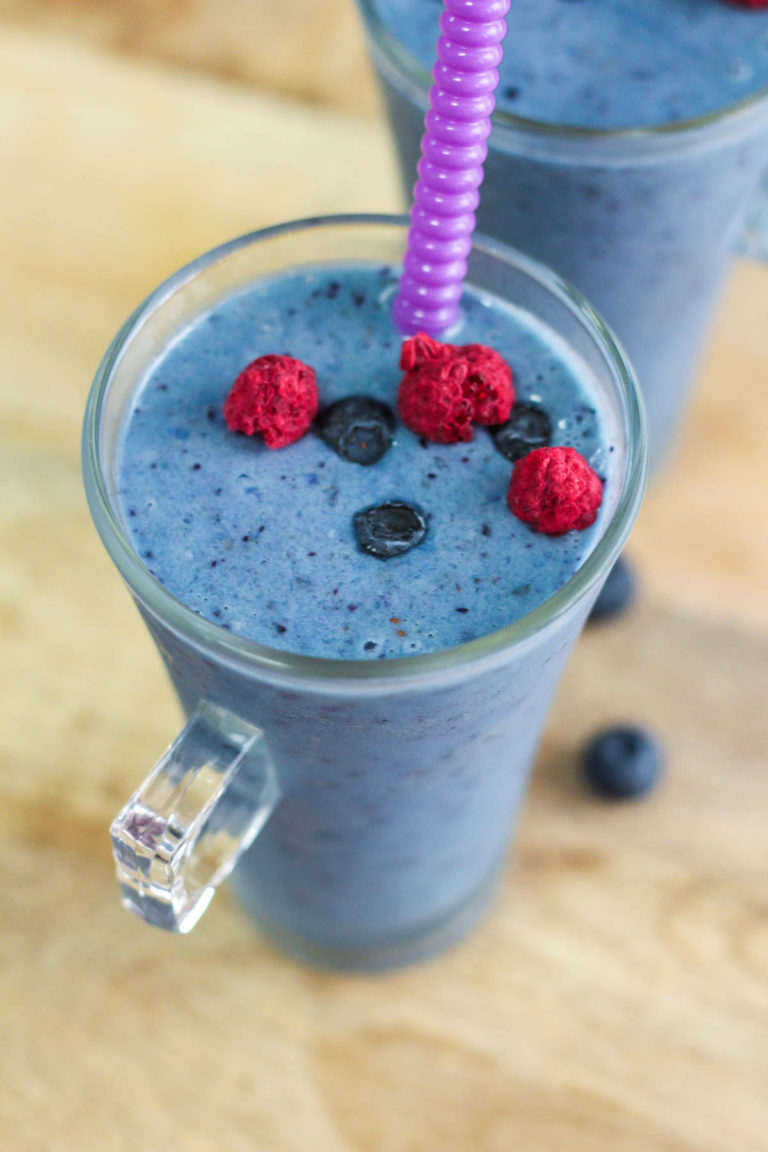 Blue Smoothie Recipe - Maya Kitchenette